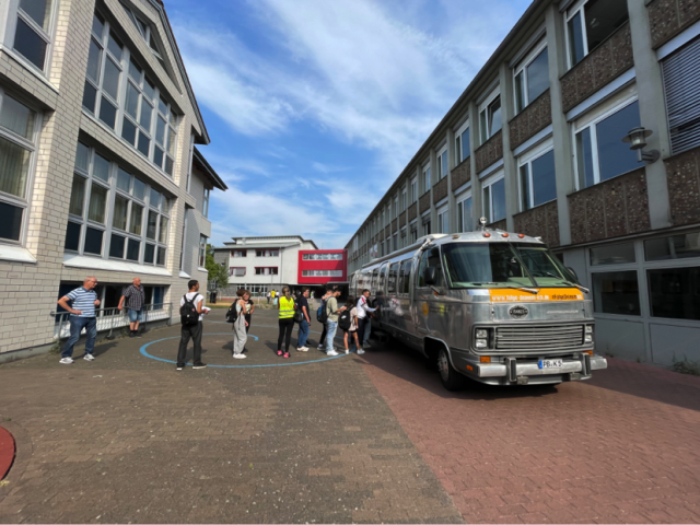 Schüler lernen Möglichkeiten im Handwerk kennen - Kreishandwerkerschaft ...